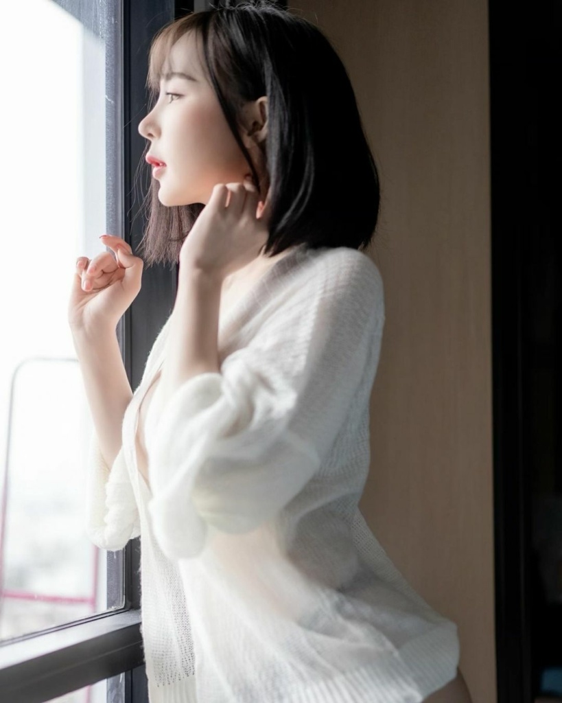 น้องน้ำตาล สาวแซ่บผมสั้น โชว์วาร์ปเด็ด ภาพพร้อมเบื้องหลังถ่ายแบบ สุด Sexy