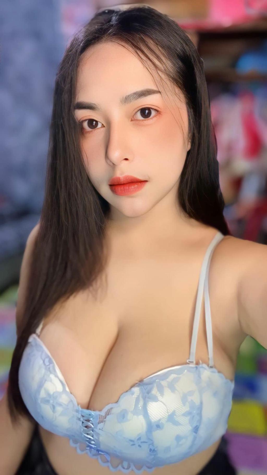 waraphon เน็ตไอดอล สาวสวย น่ารักมีเสน่ห์ น่าติดตาม