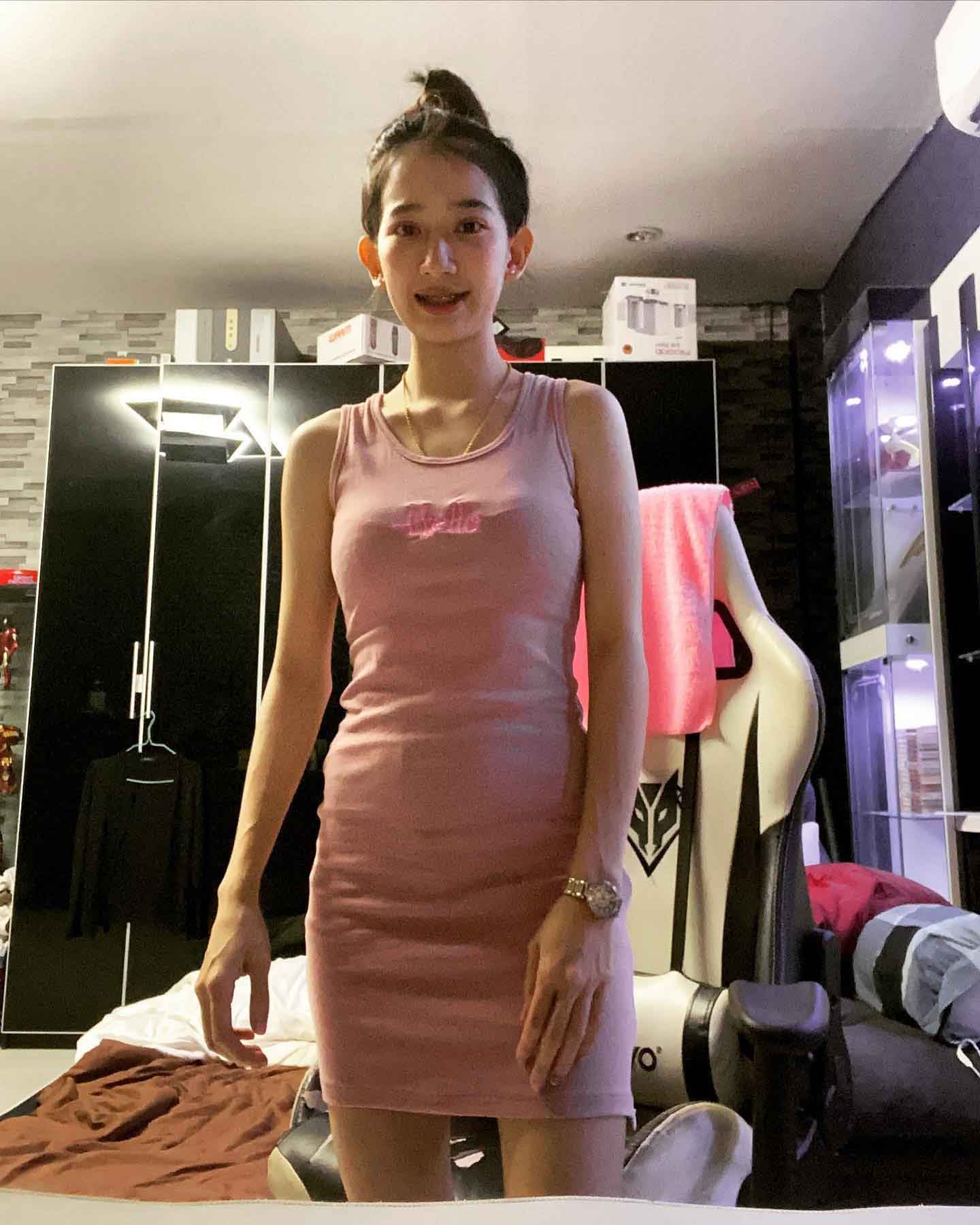 เปิดวาร์ป Phattarawadee สาวสตรีมเมอร์ สายเซ็กซี่ เสน่ห์ล้นหลาม